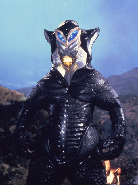Rampaging Giantess in Ultraman 初代ウルトラマン – There She Grows